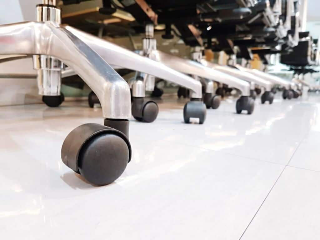 Finding It Difficult to Maintain Your Office Furniture? Check This out